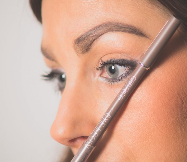 7-Stappen Plan Wenkbrauwen Tekenen | 2020 Update!